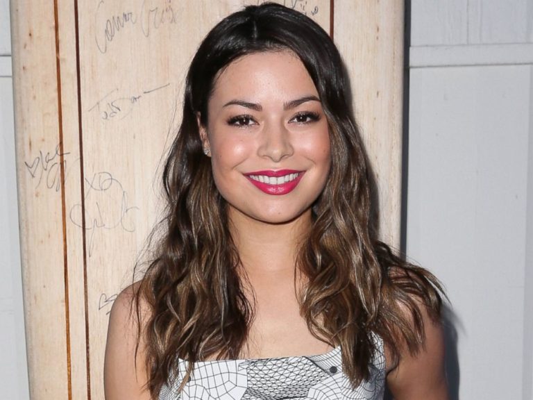 Miranda Cosgrove Wiki, Height, Weight, Age, Boyfriend, Family ...