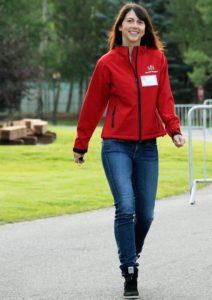 MacKenzie Scott Biography, Age, Wiki, Height, Weight, Boyfriend, Family ...