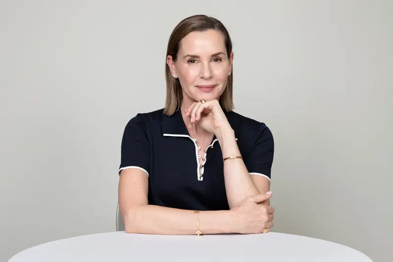 Embeth Davidtz Biography, Age, Wiki, Height, Weight, Boyfriend, Family ...